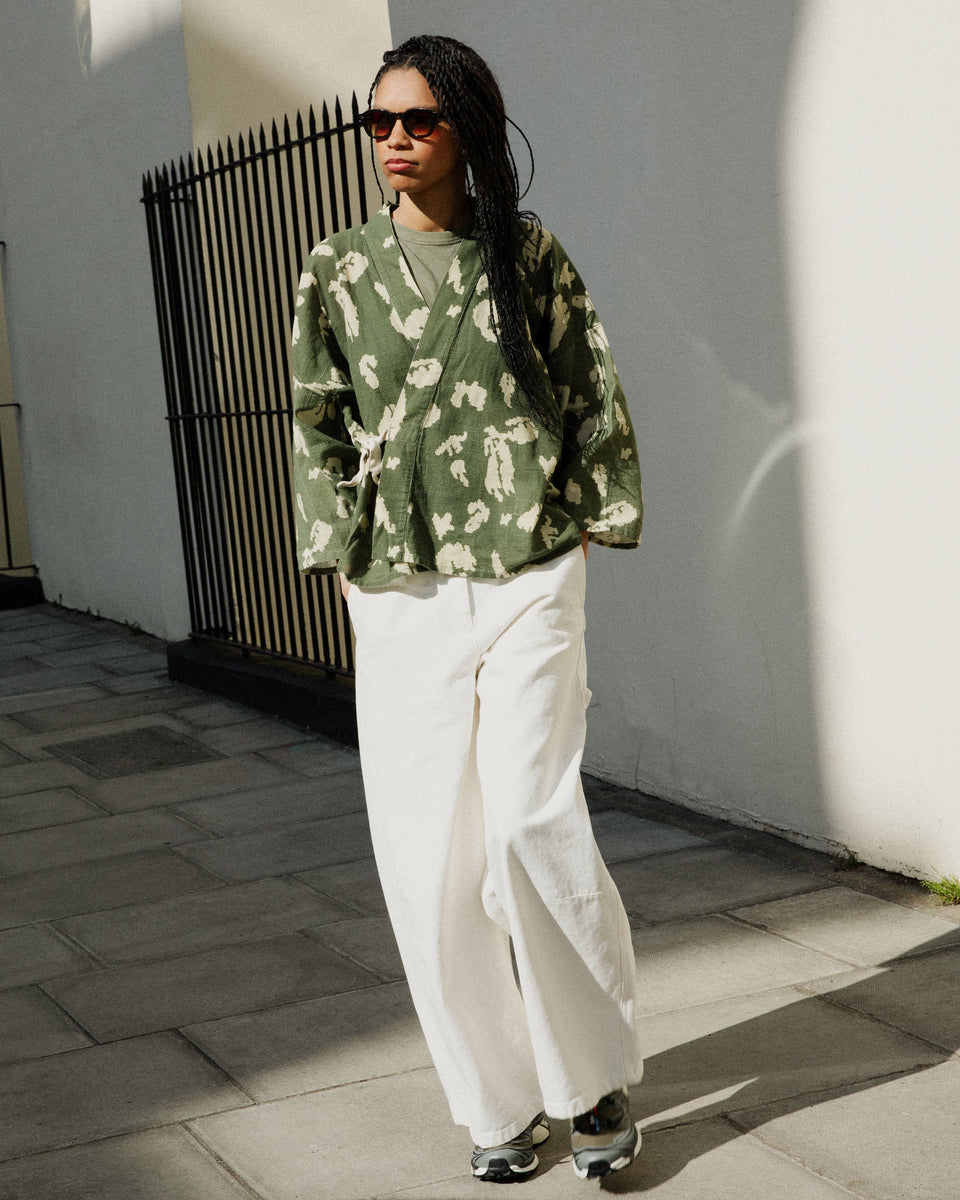 Girls of Dust | Couverture & The Garbstore