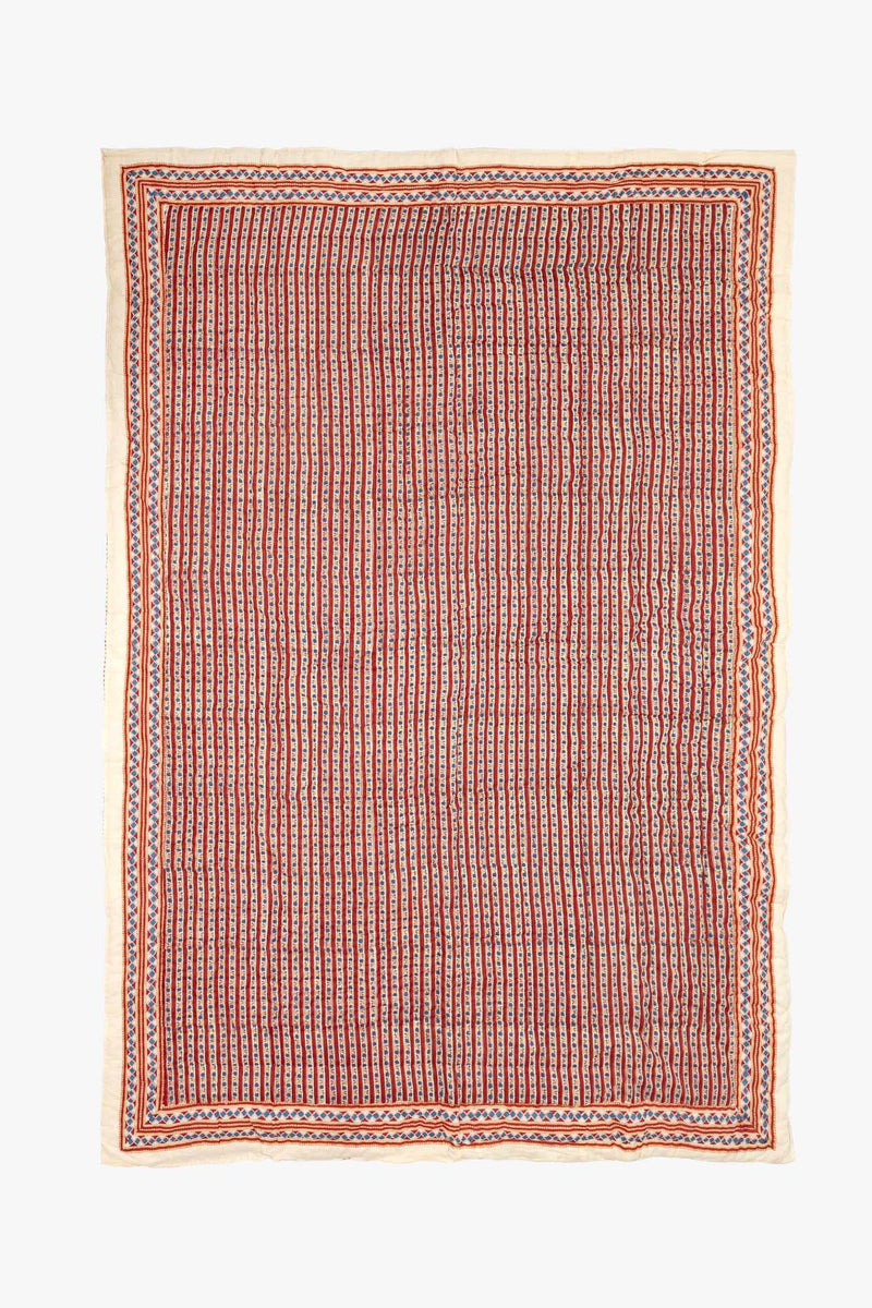 Lizzie Quilt Small Red by Jamini Design Paris | Couverture & The Garbstore