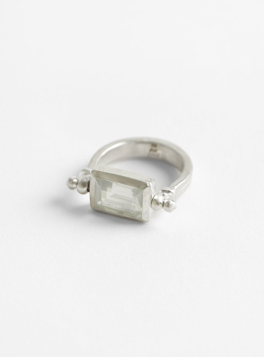 Sling Ring Green Moonstone by Lizzie Ames | Couverture & The Garbstore