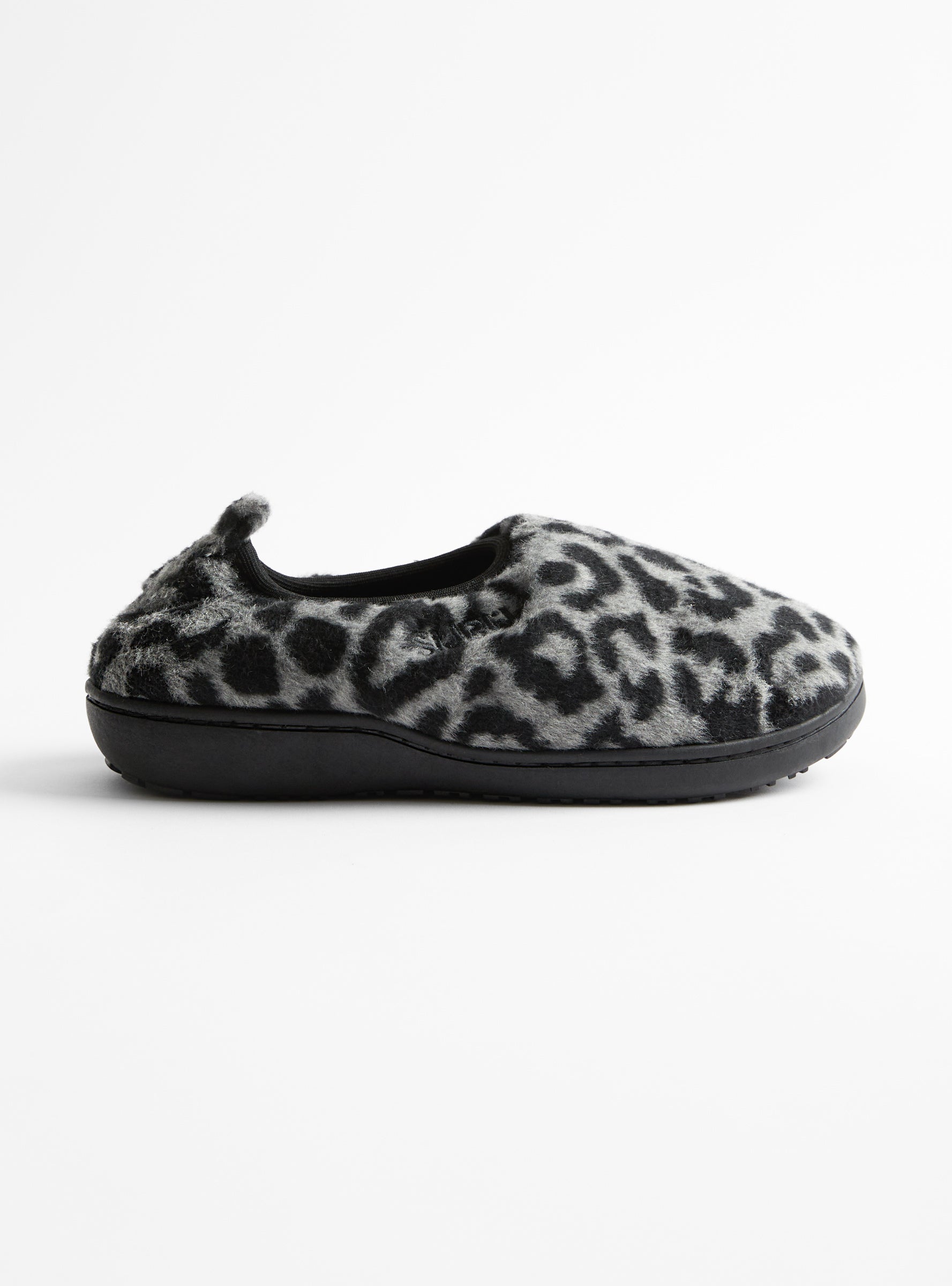 Dots Vamp Sandals Leopard Black by SUBU | Couverture & The Garbstore