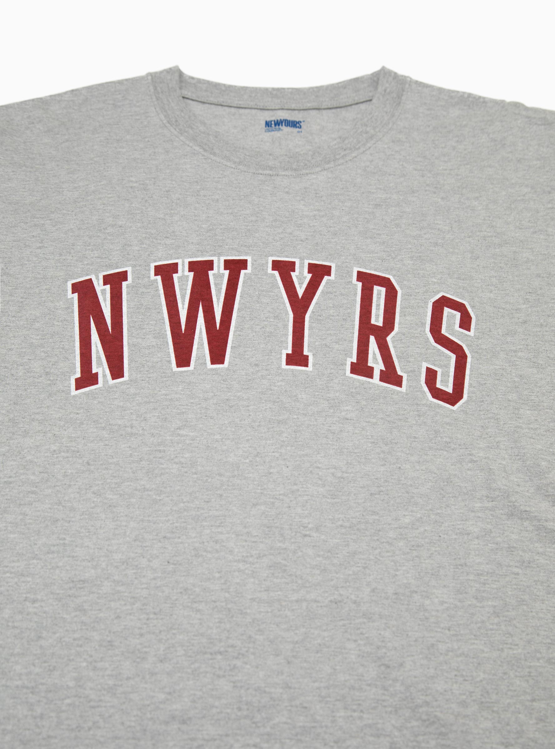 NEWYOURS T-shirt Grey by SOFTHYPHEN | Couverture & The Garbstore